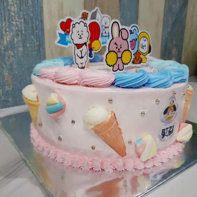 Jual kue ulang tahun BTS pink biru / kue ulang tahun malang / kur ulang ...