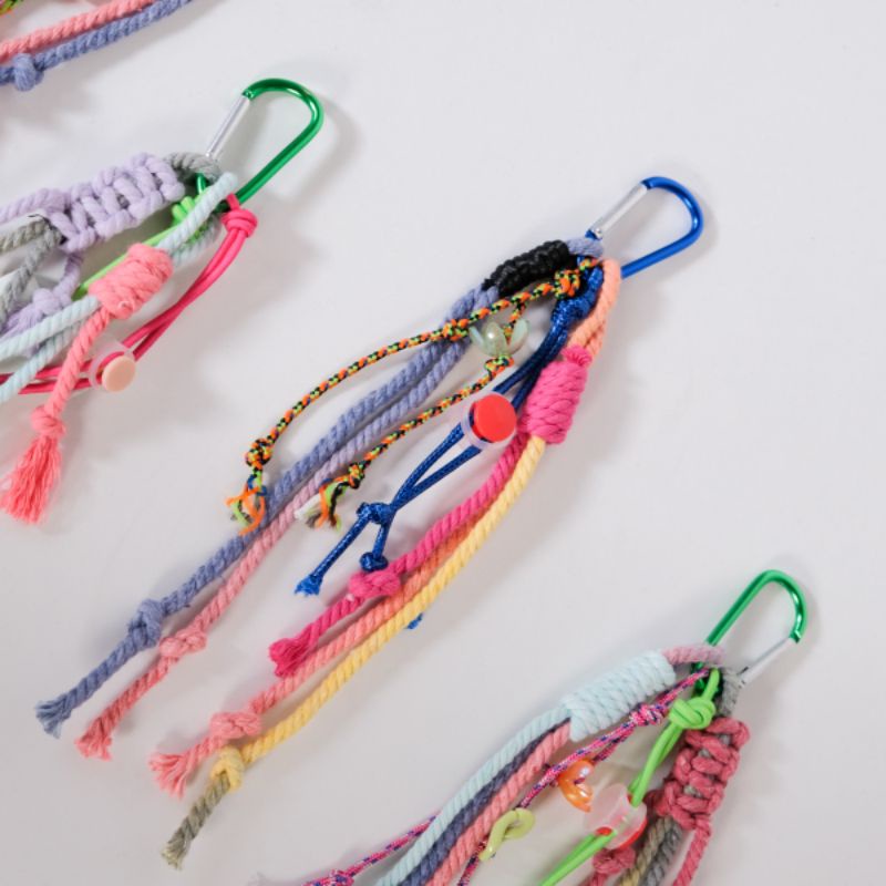 Jual MINI MACRAME CARABINER CHARM , GANTUNGAN TAS, MACRAME TAS LAPTOP ...