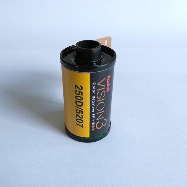 Jual Roll Film Kodak Vision 3 250D (ECN-2) 35mm Cinema (KODE 91 ...