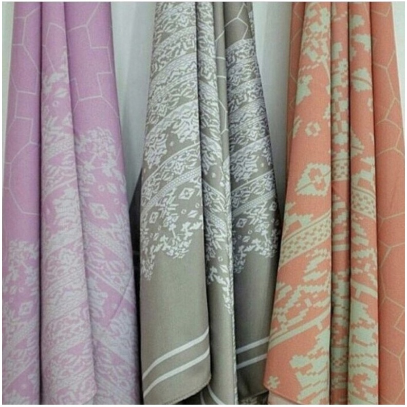 Jual MH Scarf Ria Miranda Cerutti | Shopee Indonesia