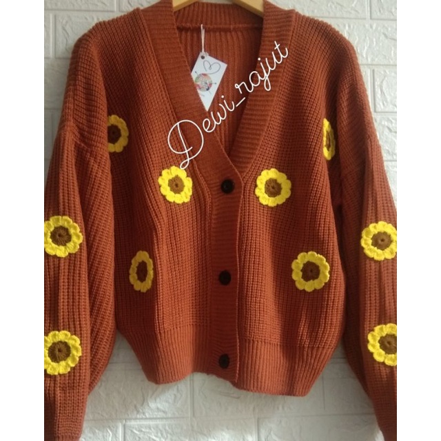 Jual CARDIGAN RAJUT APLIKASI BUNGA MATAHARI PAKAIAN WANITATEBAL TERBARU KEKINIAN APLIKASI TEMPEL ...