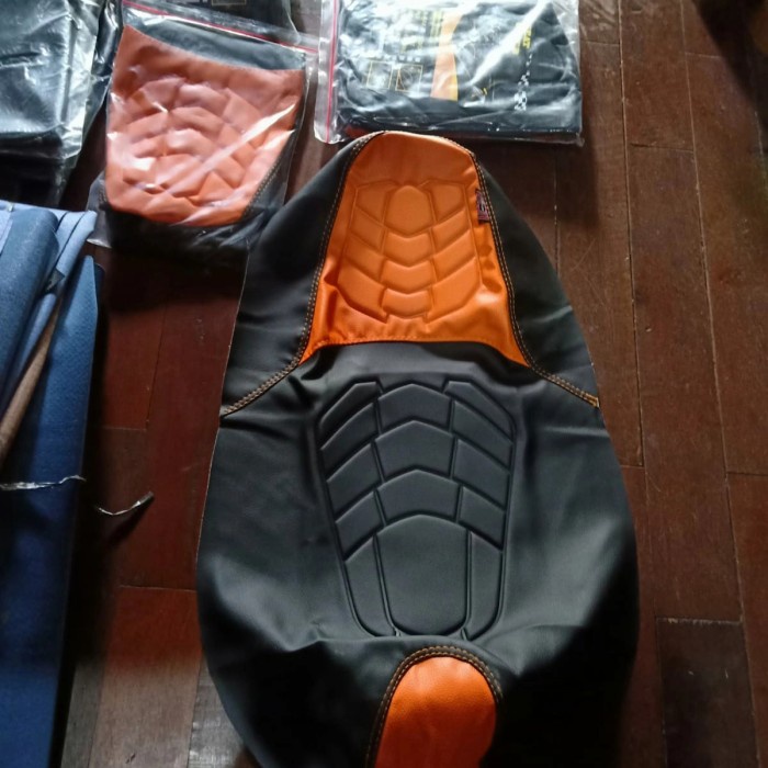 Jual Kulit jok motor Vario 125/150 Variasi Thailand - Orange | Shopee ...