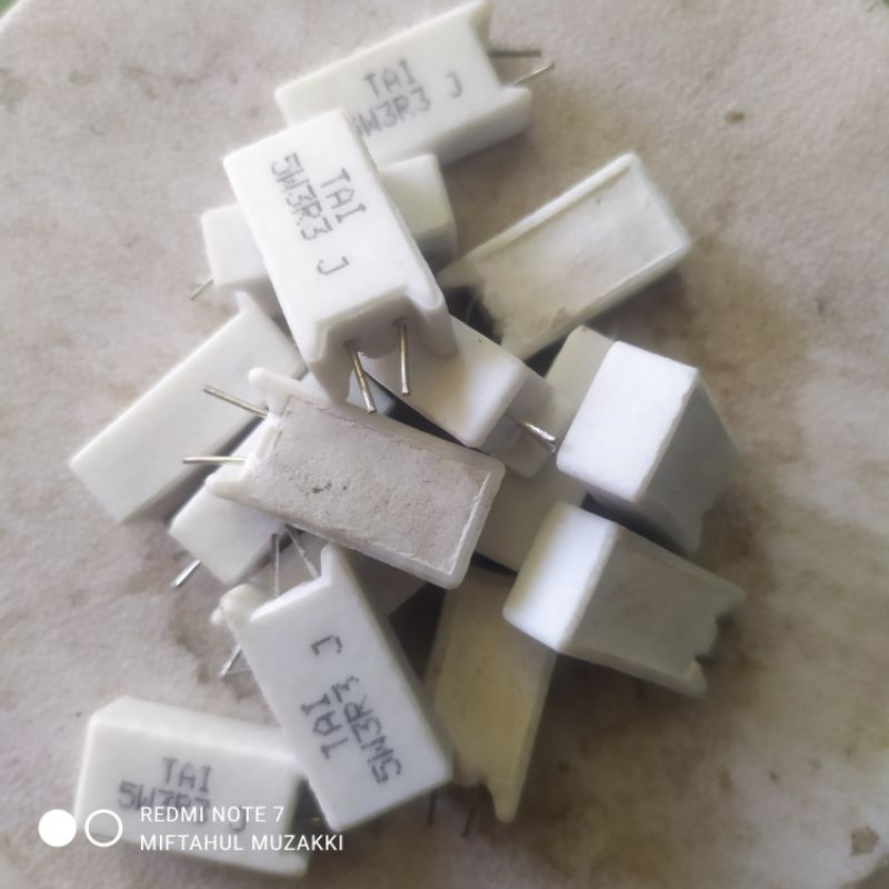 Jual 3.3 ohm 3R3 5w radial vertical resistor | Shopee Indonesia