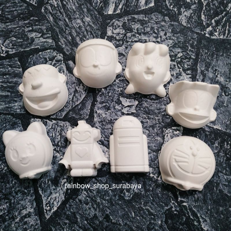 Jual mewarnai PATUNG GIPSUM seri doraemon robot micky minnie pooh ...