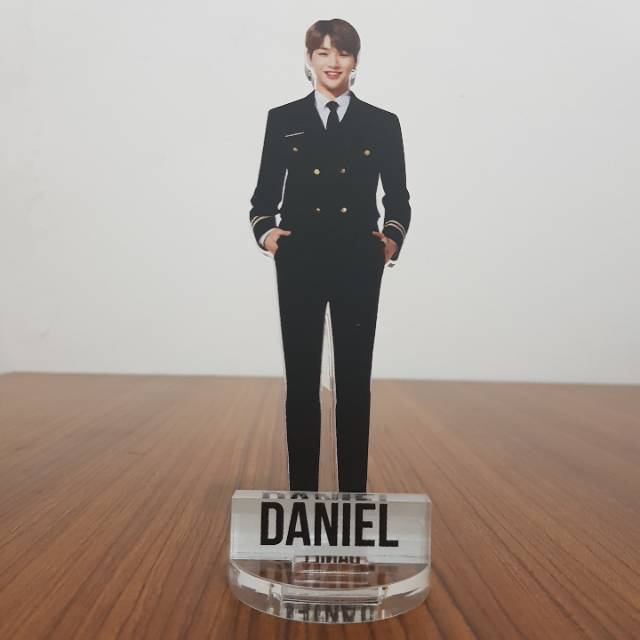 Jual Standee KPOP Custom, Standee BTS, Standee Exo, Standee Kang Daniel ...
