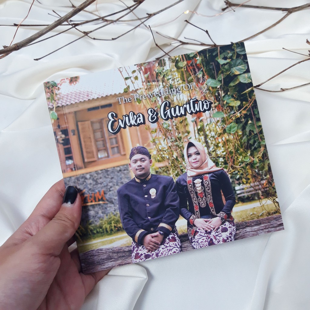 Jual MAGAZINE / PHOTOBOOK SOFTCOVER [SIZE 15X15] | Shopee Indonesia