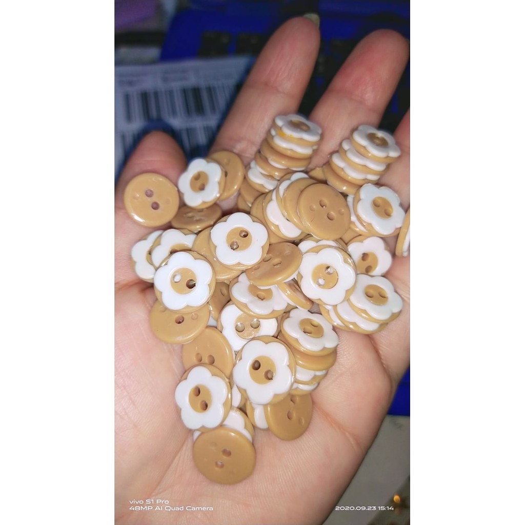 Jual Kancing sakura diameter 15 MM ISI 144 biji - Kancing bunga sakura ...