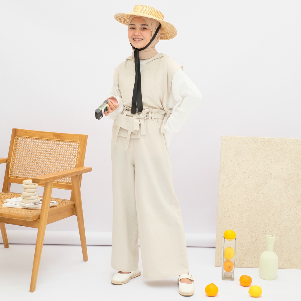 Jual Lozy Hijab - Kumi Set (One Set Linen Vest Rompi Cewe) | Shopee Indonesia