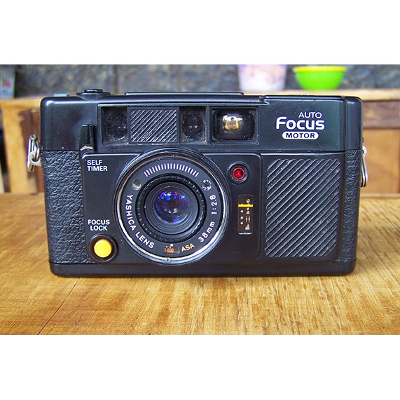 Jual kamera analog jadul - YASHICA autofokus motor - masih ada tanda kehidupan | Shopee Indonesia