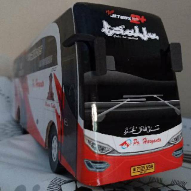 Jual Miniatur Bus bis / mainan bus bis bis Haryanto Tsalju | Shopee ...