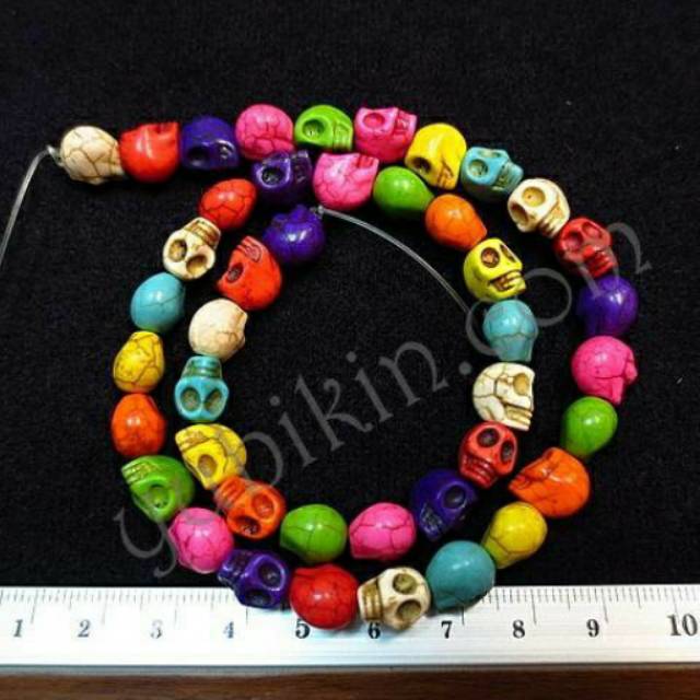 Jual 1 String Manik Tengkorak Skull 3D Bahan Batu Howlite Warna Acak ...