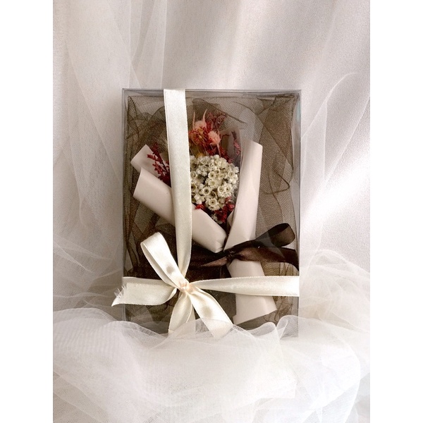 Jual Flower Mica Tile/dry flowers bucket on mica/buket dalam mika ...