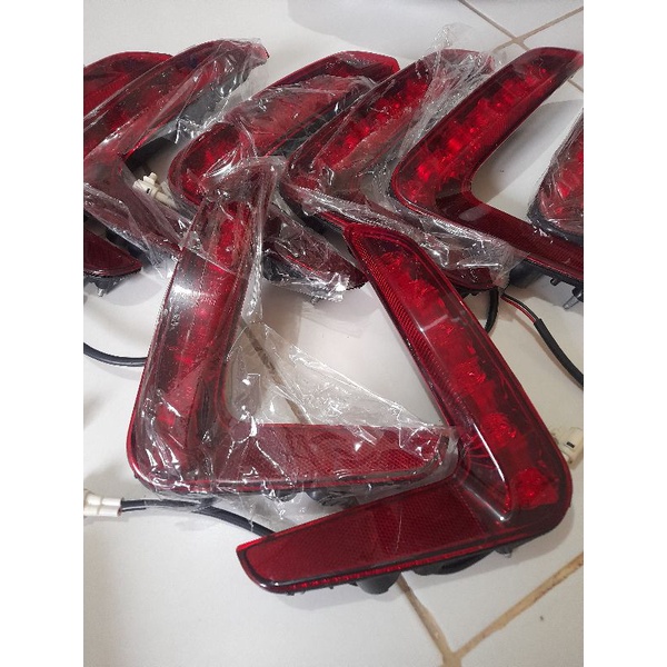 Jual refektor atau lampu bemper belakang wuling confero s | Shopee ...