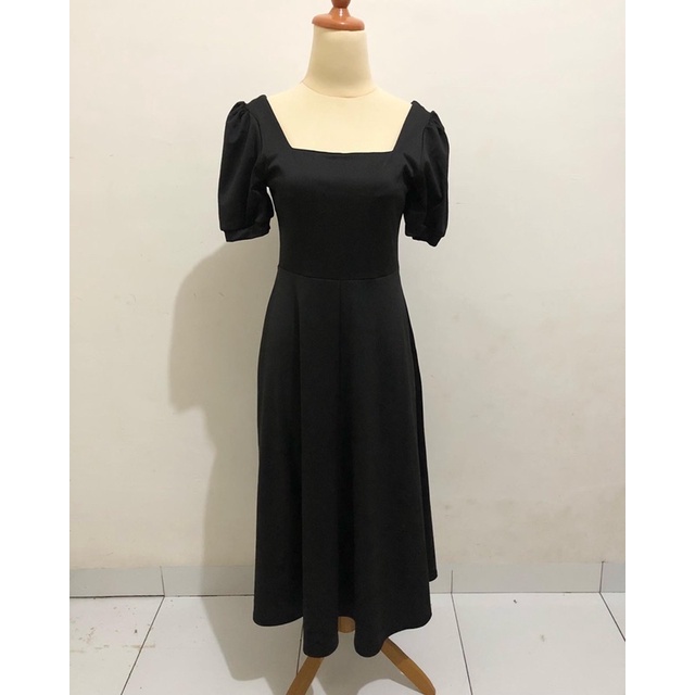 Jual MIDI DRESS HITAM | Shopee Indonesia