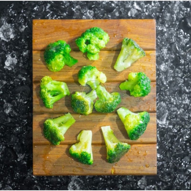 Jual Frozen Vegetable Green Broccoli / Brokoli Beku Import Quality ...