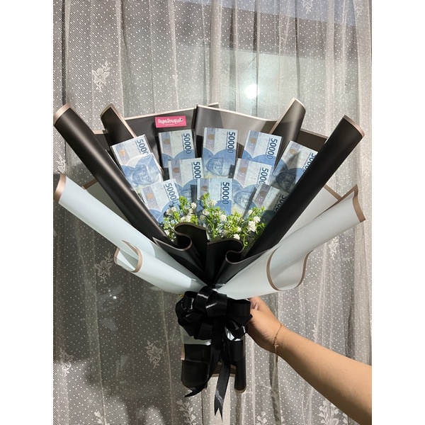 Jual MONEY BUKET MURAH MERIAH / STANDING MONEY BUKET / BUKET WISUDA ...