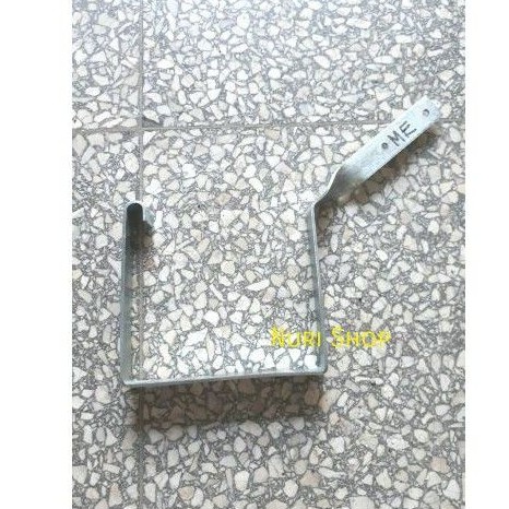 Jual Klem talang kotak / Cantolan Talang / Klem Penyangga talang kotak ...