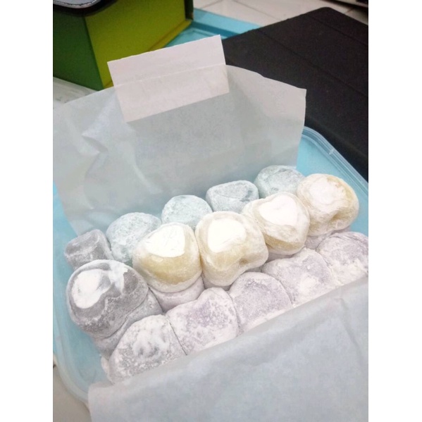 Jual Mochi Lumer Isi Kacang Coklat Keju Blueberry Crunchy Enak & Lembut ...