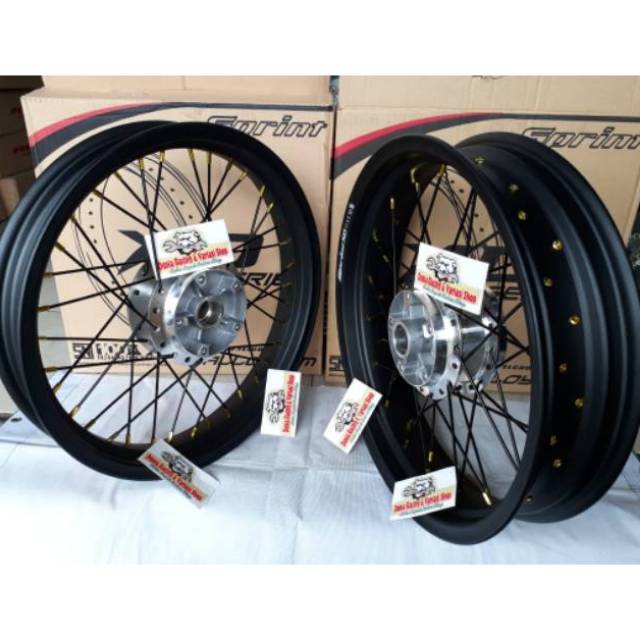 Jual Paketan Velg lebar 300 350 17 Vixion Old Mx king Vixion new Rx ...