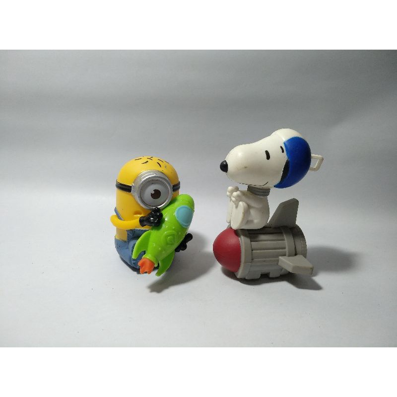 Jual Minions Snoopy Minion Roket Happy Meal Astronot Rocket Nasa ...