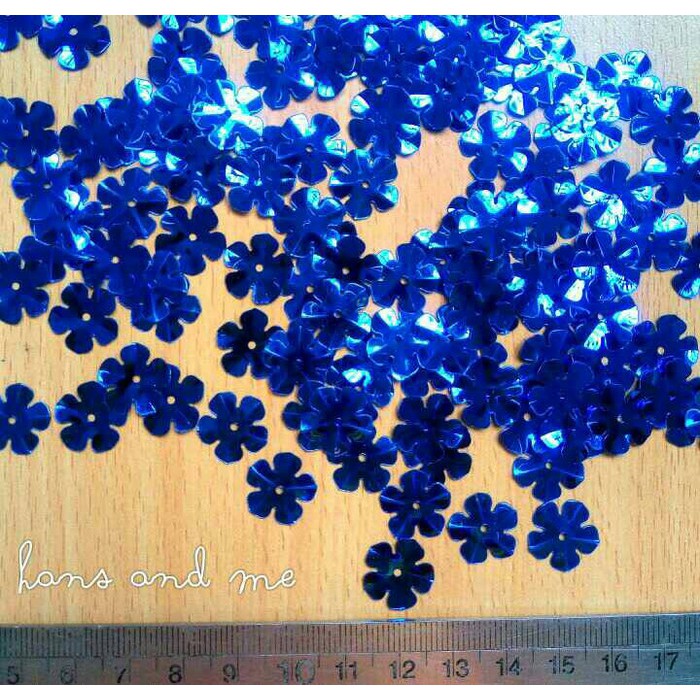 Jual Payet / Manik Bunga Sakura Biru / Manik-manik ( 5 gr ) | Shopee ...