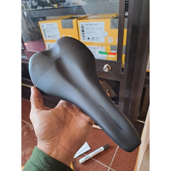 Jual sadel polygon bawaan siskiu T series gatinya extent xtent | Shopee ...