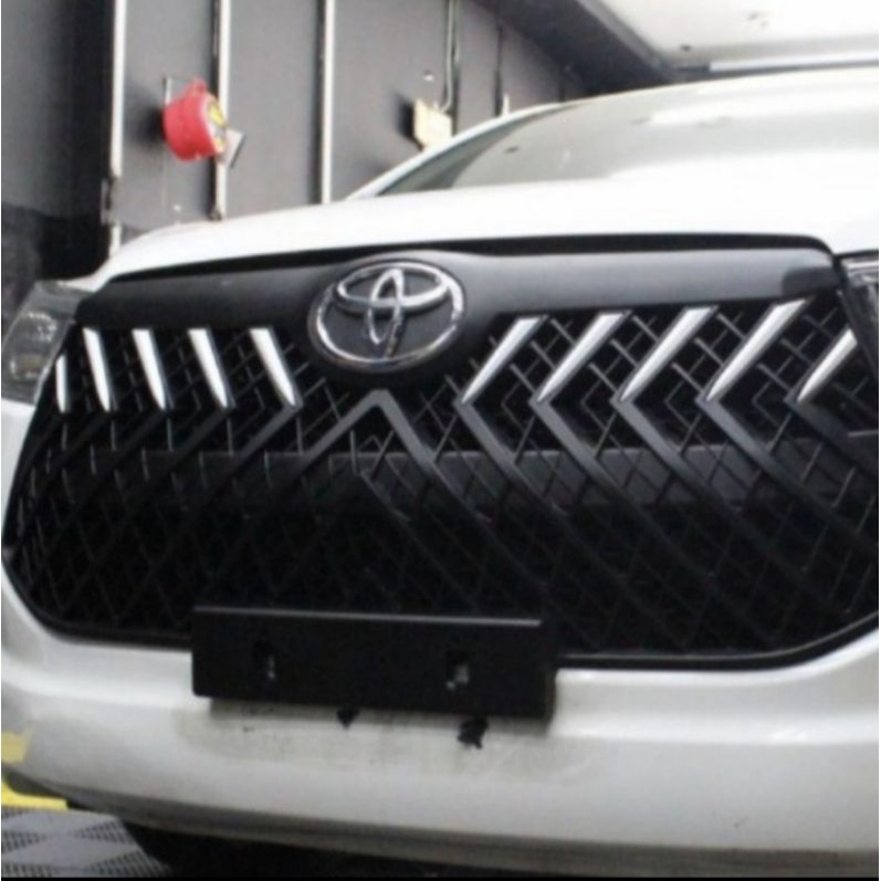 Jual grill innova reborn new lexus style putih | Shopee Indonesia