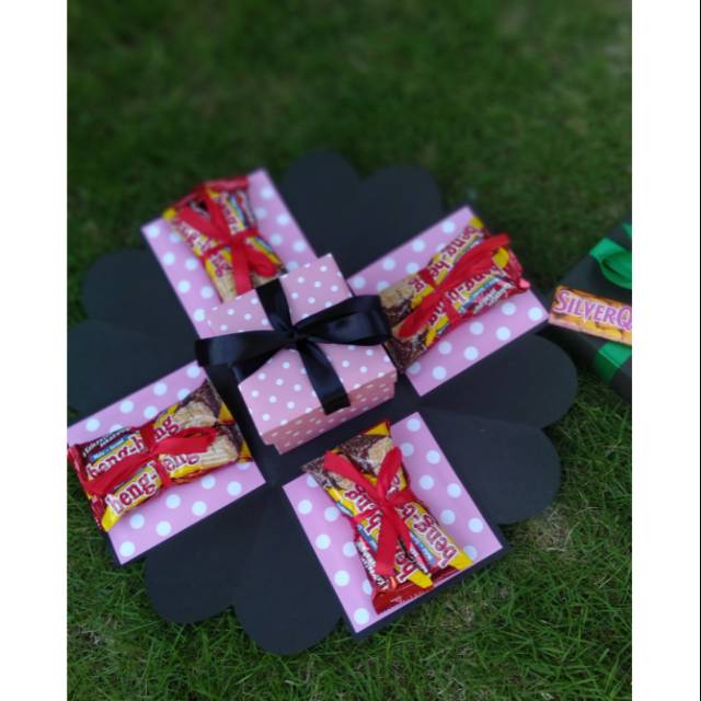 Jual Explosion box snack , kado jajan ,bucket snack, kado anniversary ...