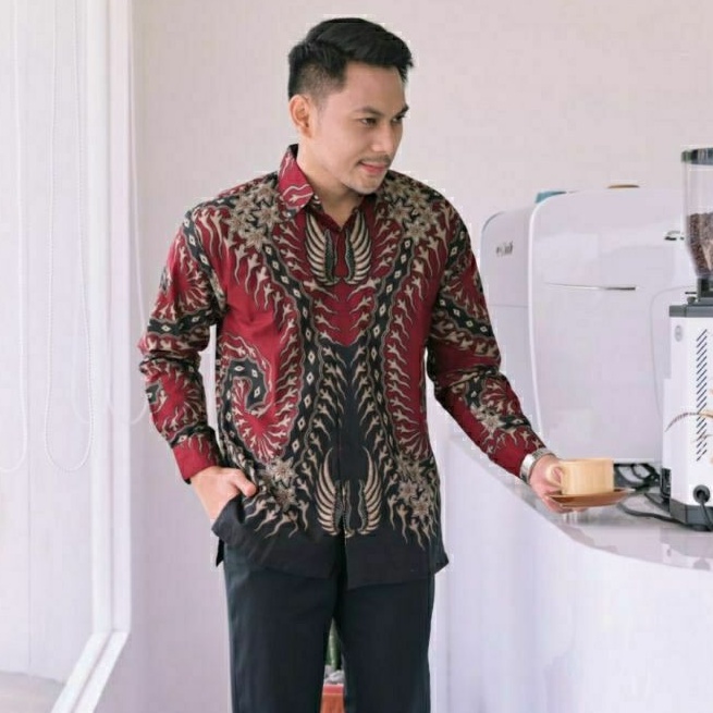 Jual Batik Pria Slim fit Lengan Panjang TjGrup Keris Sayap Merah Mahal ...