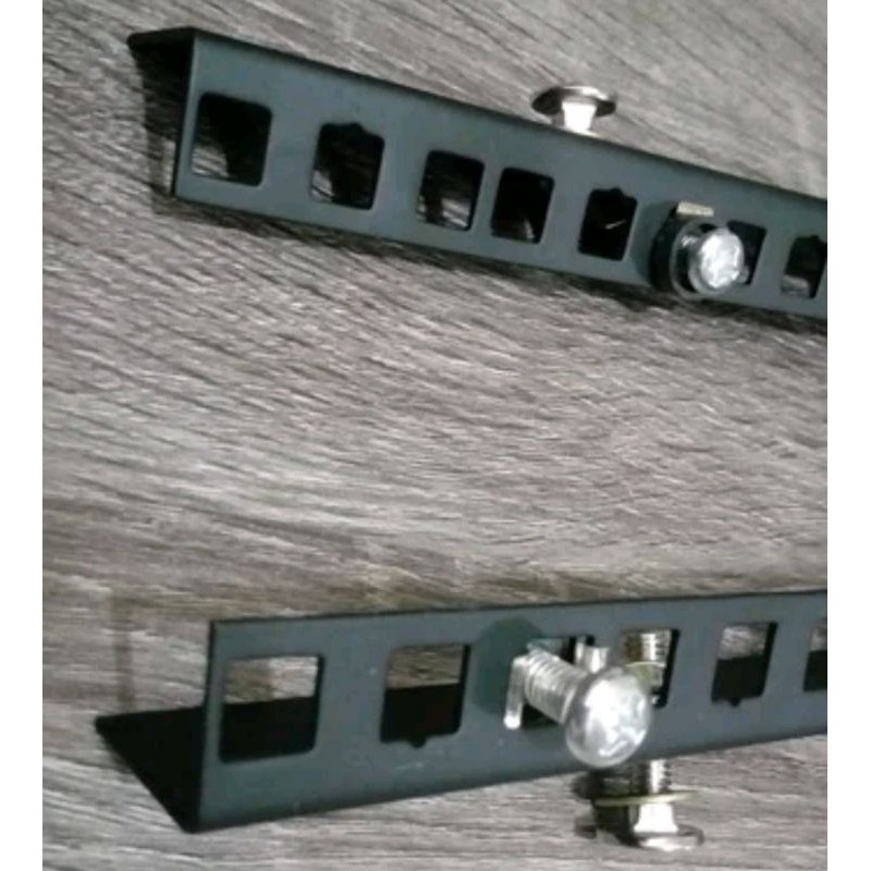 Jual Besi Rack Mounting 8 yu - Presisi / Akurasi tanda | Shopee Indonesia
