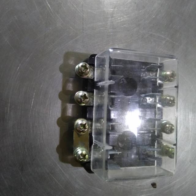 Jual Box Sekering Fuse Box Tabung Universal isi 4 Terminal | Shopee ...