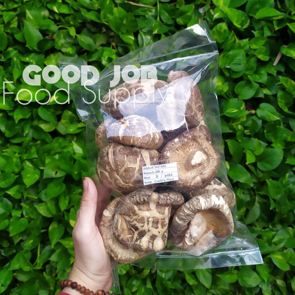 Jual JAMUR SHITAKE KERING 250 g - Mushroom - Jamur Jepang | Shopee ...