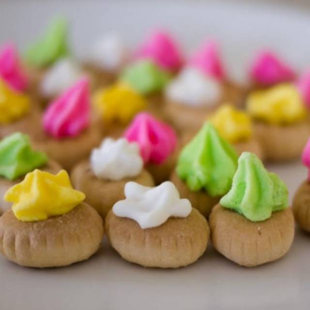 Jual Kue Gem Rose Jadul 200gram | Shopee Indonesia