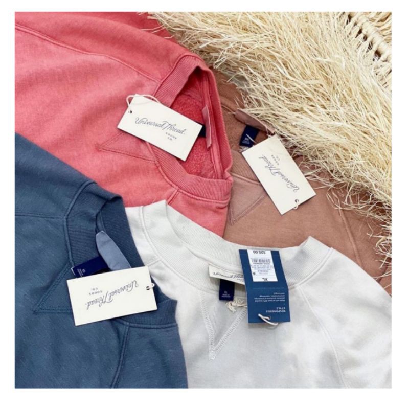 Jual Universal Thread Sweatshirt (original sweater) | Shopee Indonesia
