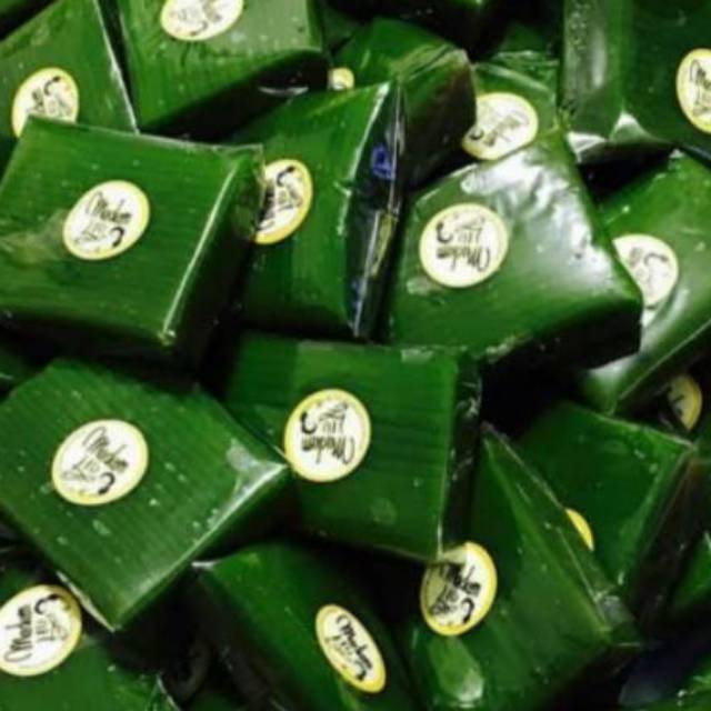 Jual Kue Lapis Basah Pandan Madam Liu | Shopee Indonesia