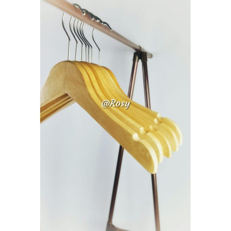 Jual Hanger Kayu/ Gantungan Baju Kayu Anak Dan Dewasa/ HANGER KAYU BAJU ...
