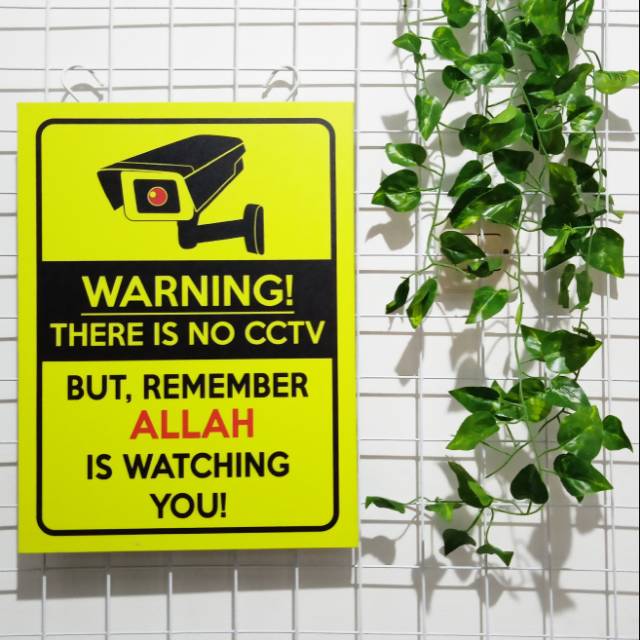 Jual Poster Kayu Warning There is No CCTV | Shopee Indonesia
