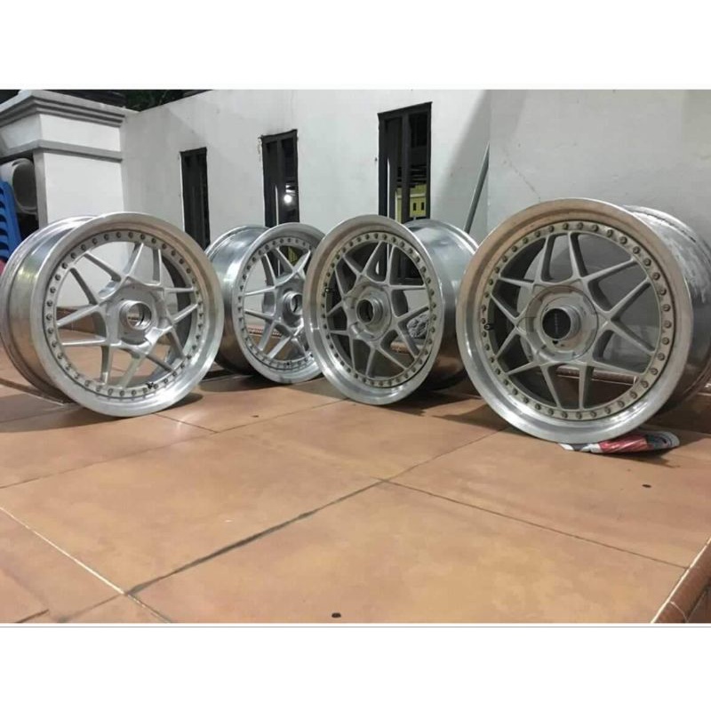 Jual Velg auto strada modena racing R17 pcd 4x114.5x114 double pcd ori ...