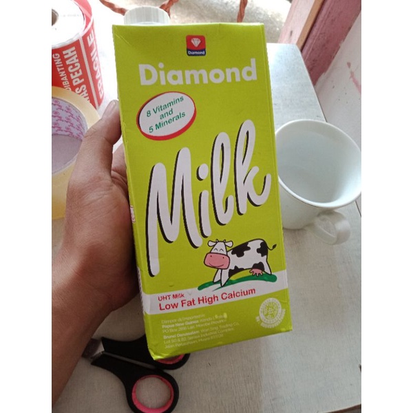 Jual Susu Uht Diamond Low Fat High Calcium 1 Liter | Shopee Indonesia