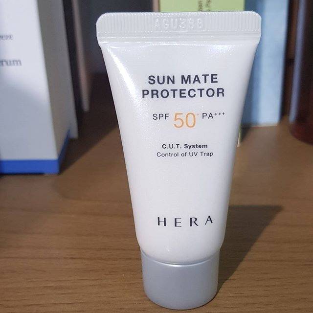Jual Hera sun mate protector spf 50 pa+++ | Shopee Indonesia