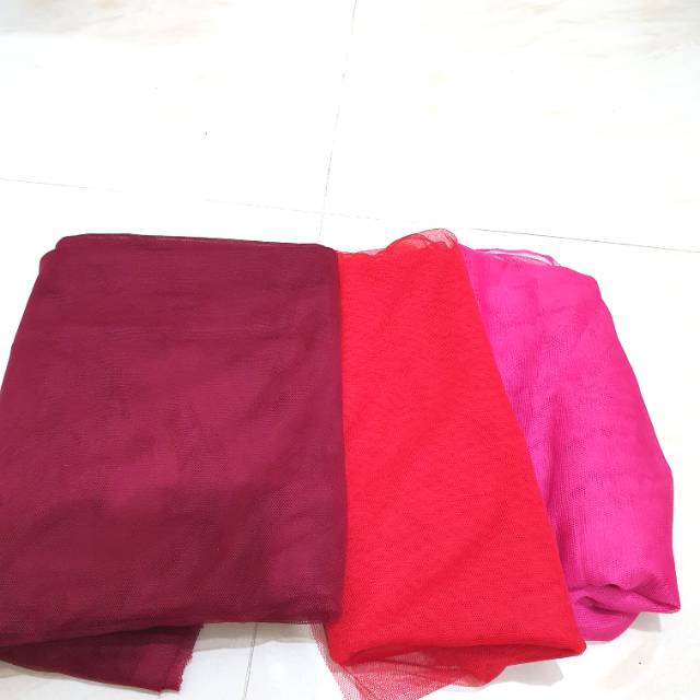 Jual Kain Tile Tule Lembut Stretch Lemes Merah | Shopee Indonesia