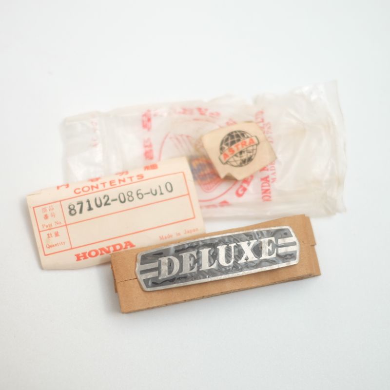 Jual EMBLEM LOGO SAYAP LEGSHIELD HONDA C70 MK2 ORIGINAL NOS ORI BARU ...