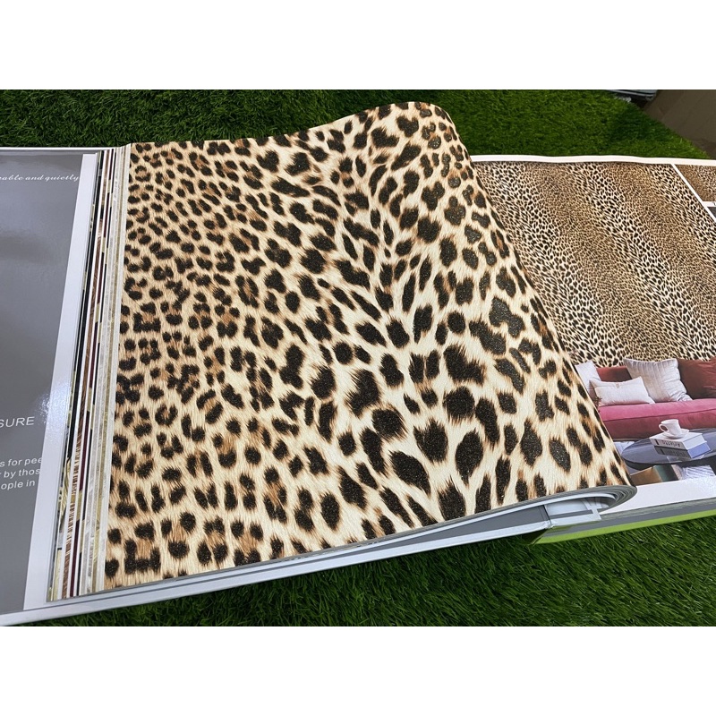 Jual Wallpaper Dinding Motif Bulu Harimau Macan Coklat Abu Glitter ...
