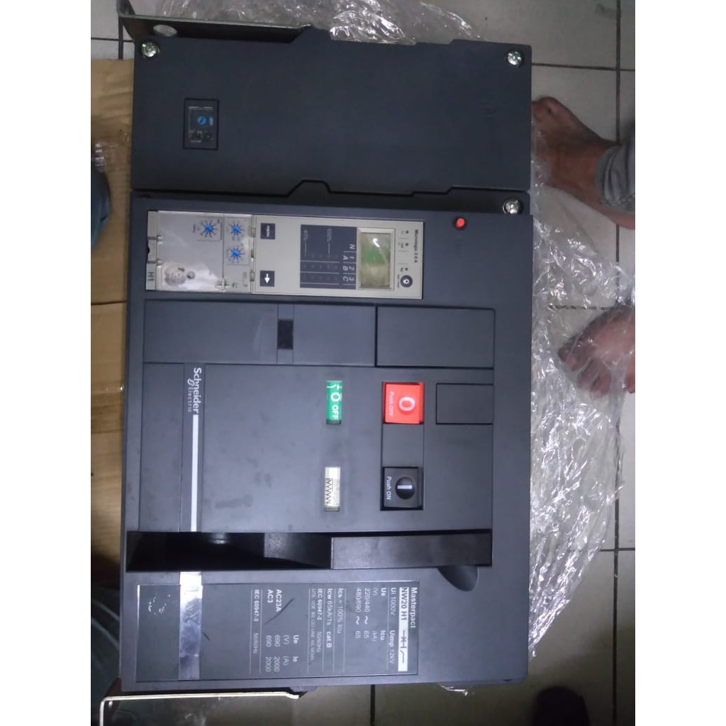 Jual ACB SCHNEIDER NW20H14F2EH NW20 H1 2000A 2000 AMPER 4P 4 Pole ...
