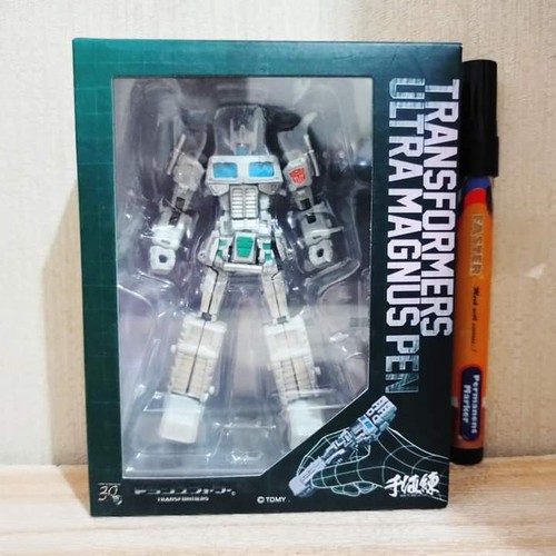 Jual transformers ultra magnus pen tinggi sekitar 4 inch artikulasi ...