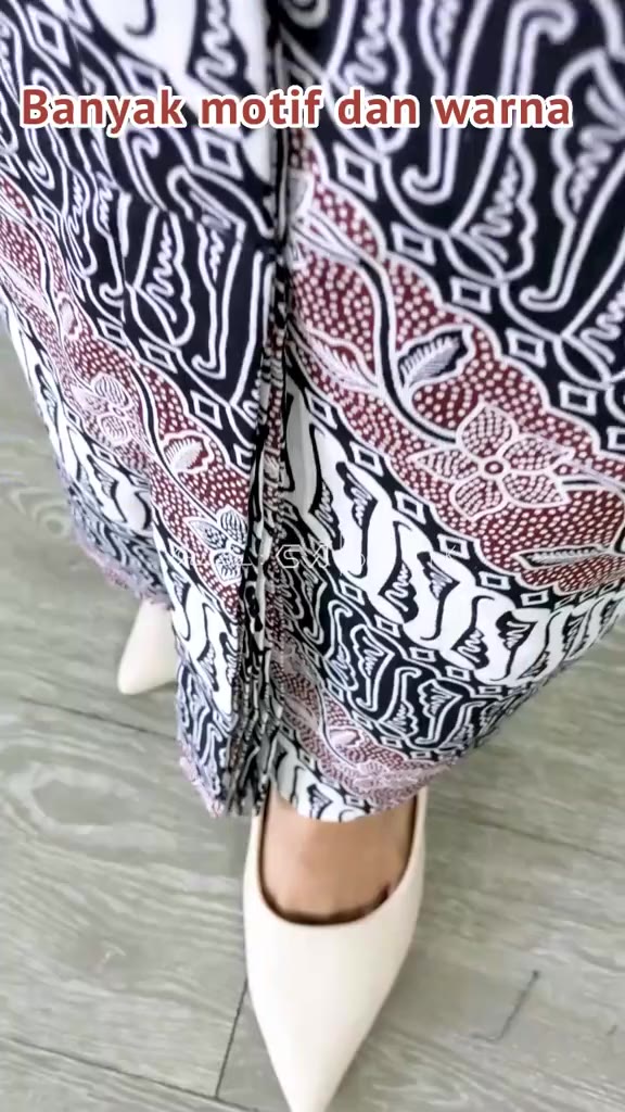 Jual ROK WIRU SPAN JARIK MOTIF BATIK SOLO SIDOMUKTI CHAKRAPANI, TRUNTUM ...