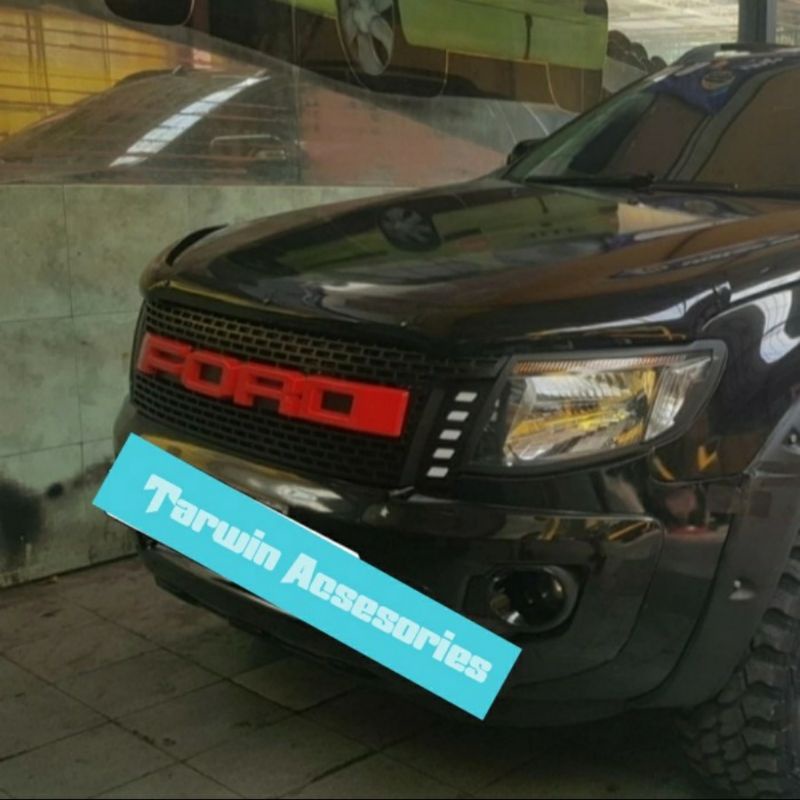 Jual grill ford ranger t6 2012-2014 logo ford merah | Shopee Indonesia