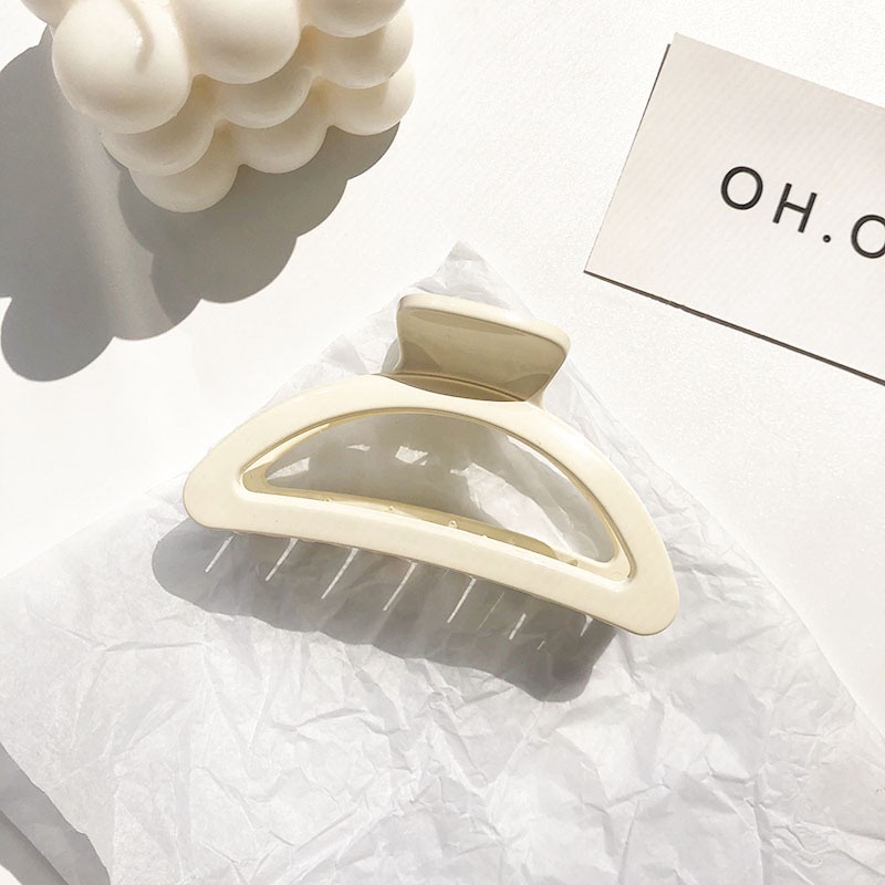 Jual Jepit Rambut Wanita Transparan - Jepit Rambut Salon Model Bolong ...