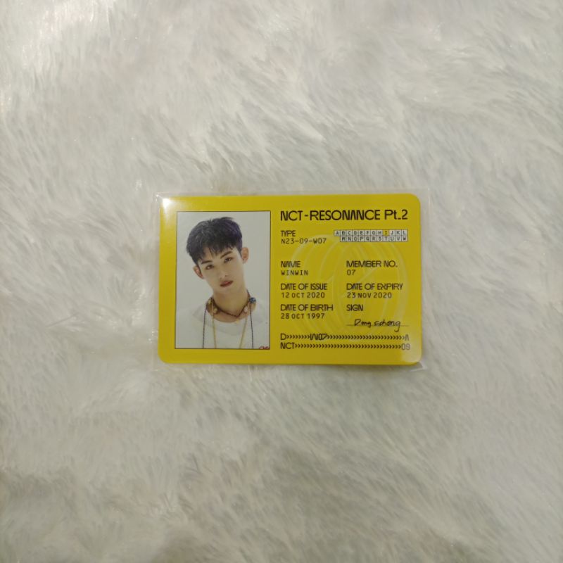 Jual photocard nct wayv official winwin id card resonance | Shopee ...