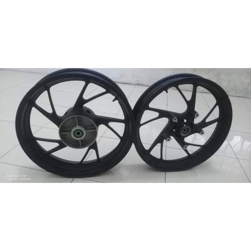 Jual Velg depan belakang/ Velg Ori Honda New CB150R / Velg New CB150R ...